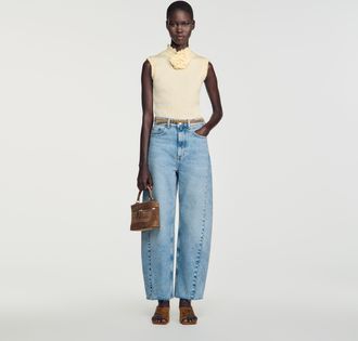 Sandro Gesmoktes T-Shirt mit Blumendetail