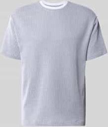 Mc Neal T-Shirt mit Strukturmuster und Rundhalsausschnitt