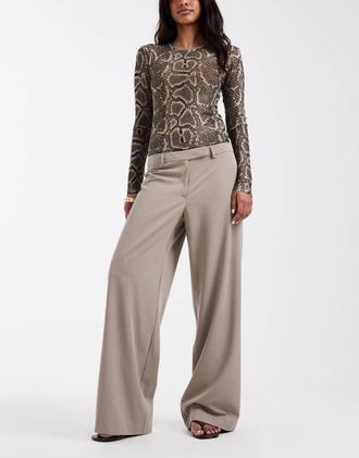 Asos Elegante Hose im Stil der 90er in Steinbeige mit niedrigem Bund-Neutral