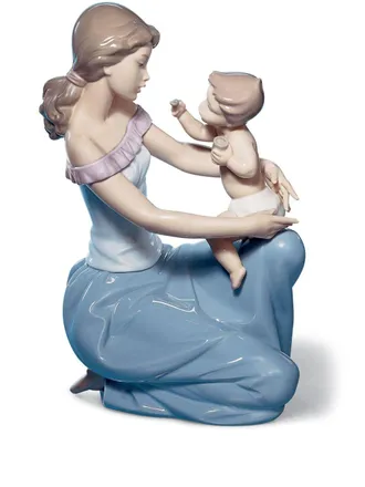 Lladro La Mamma Porzellanfigur (27cm) - Mehrfarbig