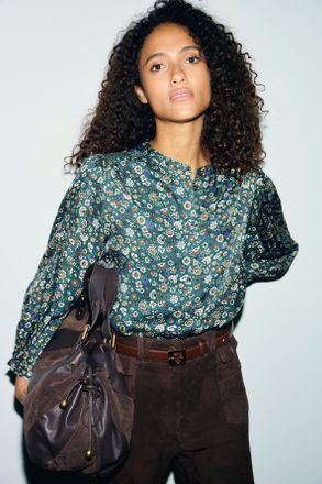 Gerard Darel Chemise satin&eacute;e &agrave; fleurs - LONI - Vert fonc&eacute;