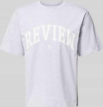 Review T-Shirt mit Label-Print und Rundhalsausschnitt