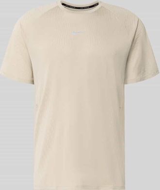 Nike Regular Fit T-Shirt mit Aero-FIT-Technologie Modell STRIDE