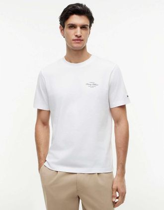 Tommy Hilfiger Jersey-T-Shirt in Wei&szlig; mit Logo auf der R&uuml;ckseite
