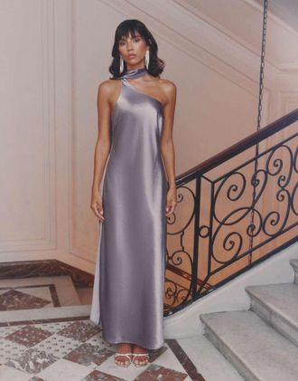 4th & Reckless Robe longue asym&eacute;trique satin&eacute;e avec foulard et d&eacute;tail drap&eacute; - Argent&eacute;