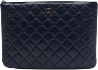 Chanel Pre-owned Sac bandouli&egrave;re matelass&eacute; en cuir dagneau - Femme - Pre-owned - Bleu - Taille: ONE Size