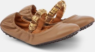 Tod's Ballerines en cuir à ornements