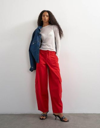 Topshop pantalon cargo &agrave; taille nou&eacute;e rouge