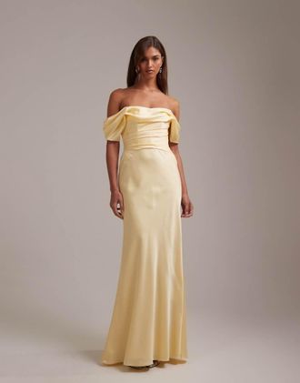 Asos Robe longue de demoiselle dhonneur en satin avec encolure bardot - Jaune citron