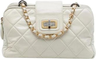 Chanel Sac bandouli&egrave;re matelass&eacute; vintage doccasion - Femme - Pre-owned - Blanc - Taille: ONE Size