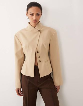 Asos Blazer enveloppant &agrave; col cintr&eacute; - Beige-Neutral