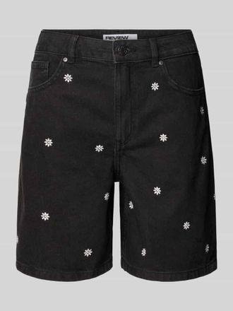 Review Schwarze Jeansshorts mit Stitchings