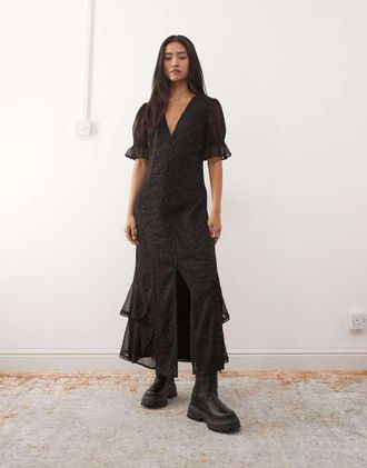 Reclaimed Vintage Midi-Freizeitkleid in Schwarz mit Knopfleiste, R&uuml;schen und Bl&uuml;mchenmuster-Bunt