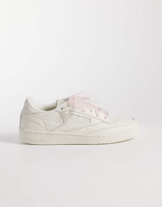 Reebok Club C 85 baskets blanches et lilas