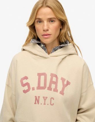 Superdry Athletic Essentials - Relaxed-Fit-Kapuzenpullover in der Farbe Oat Bran-Neutral