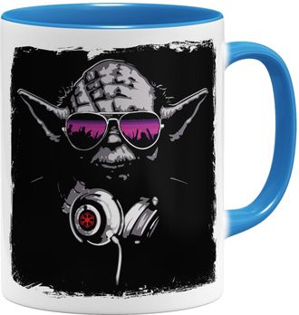 OM3 Musik Deejay DJ Yoda Kaffee-Tasse - Keramik Becher- Musikmotiv Musik - 11oz 325ml - Beidseitig Bedruckt - Hellblau