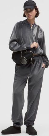 lululemon Scuba Jogger mit hohem Bund im Classic Fit Samtweich f&uuml;r Frauen - Gr&ouml;&szlig;e 2XS in Coal