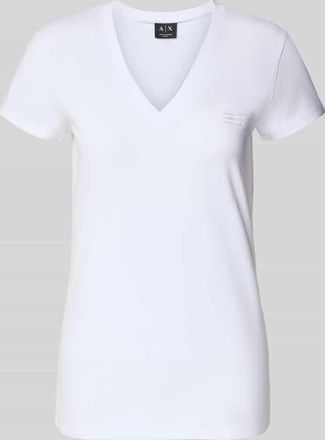 A|X Armani Exchange T-Shirt mit V-Ausschnitt und Label-Stitching