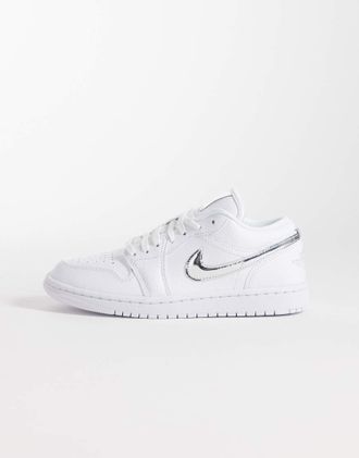 Nike Jordan Nike - Air Jordan 1 - Niedrige Sneaker in Wei&szlig; und Metallic-Silber