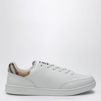 Burberry Set Sneakers aus wei&szlig;em Leder und Check