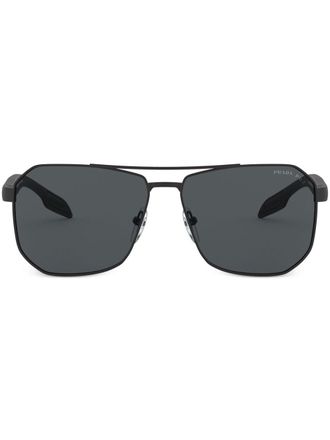 Prada lunettes de soleil mates &agrave; monture carr&eacute;e - Noir