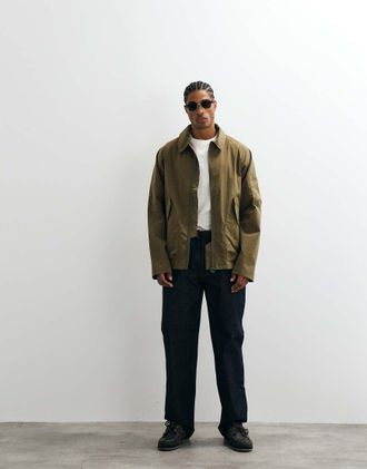 Barbour Re-engineered Endurance - Freizeitjacke in Khaki mit Rei&szlig;verschluss-Gr&uuml;n