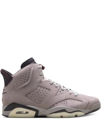 Nike Jordan x A Ma Mani&eacute;re Air Jordan 6 Retro SP Sneakers mit Lochmuster - Violett