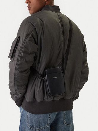 Calvin Klein Umh&auml;ngetasche Raised Slim Reporter LV04D3278G Schwarz