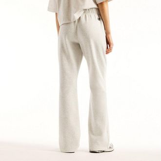 New Balance Sweathose REIMAGINED FLEECE PANT f&uuml;r Erwachsene, lange Hosenform, mit klarer Linienf&uuml;hrung