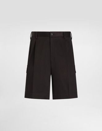 Dolce & Gabbana Cargo-bermudashorts Aus Gabardine In Stretchqualit&auml;t Mit Logoplakette - Mann Hosen Und Shorts Blau Baumwolle 50