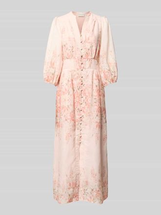 Neo Noir Maxikleid mit Serafinokragen Modell Stellar