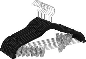 Songmics Kleiderbügel Samt, 10er Set, Rockbügel, 42,5 cm breit, mit verstellbaren Clips, rutschfest, platzsparend, für Hosen, Mäntel, Kleider, schwarz CRF012B1