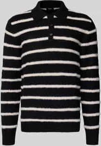 Mc Neal Strickpullover mit Kentkragen