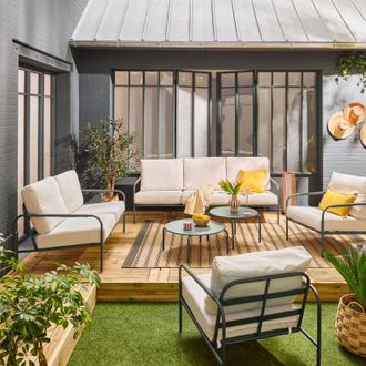 Sweeek Salon de jardin LUANDA en acier. 7 places Kaki / Blanc