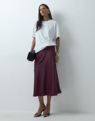 Vero Moda Satin-Midirock in Burgunderrot
