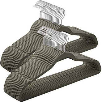 Songmics Kleiderbügel Samt, 50er Set, Jackenbügel, 41,5 cm breit, Anzugbügel, dünn, gut belastbar, um 360° drehbarer Haken, für Mäntel, Hemden und Anzüge, Grau
