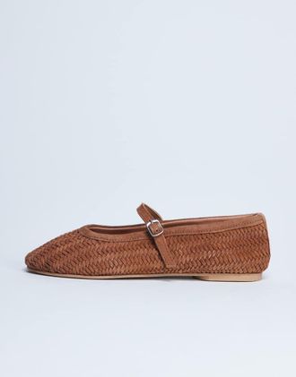 Topshop Bonnie - Mary-Jane-Ballerinas aus echtem Wildleder in Hellbraun mit Flechtmuster-Rot