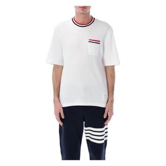 Thom Browne Kurz&auml;rmeliges T-Shirt mit Streifenbesatz und Tasche - - Tops - Herren - Wei&szlig; - L