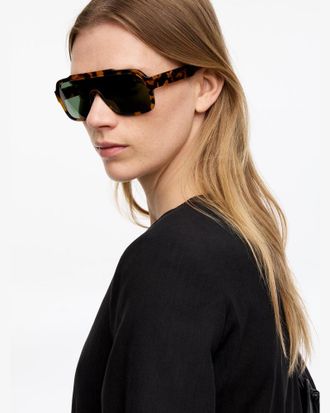 Arket Sonnenbrille Aspen Von Monokel -Braun