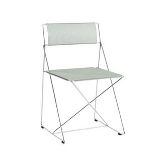 HAY Chaise empilable X-Line - Vert - Tôle dacier perforée - Designer Niels Jørgen Haugesen