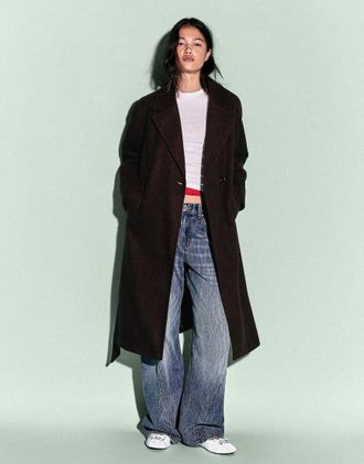 Bershka manteau long doux avec ceinture marron