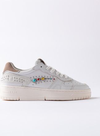 D.A.T.E. torneo pure studs white