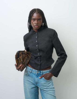 Asos veste militaire cintr&eacute;e &agrave; col mao en noir-Marron