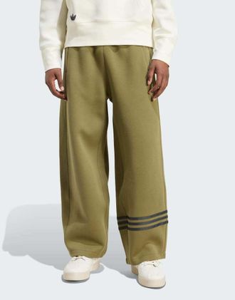 adidas Originals Neuclassics - Pantalon de surv&ecirc;tement - Olive focus-Vert