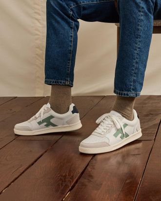 Faguo Baskets en cuir blanc et lichen
