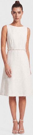 Apart Brautkleid mit Perlenborte