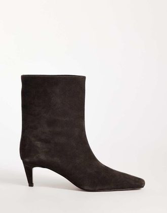 Mango bottines &agrave; petit talon en daim 100 % cuir couleur chocolat-Marron