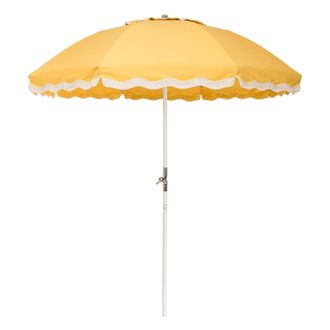 Business & Pleasure Co Parasol festonn&eacute; Beach Club Business & Pleasure Co
