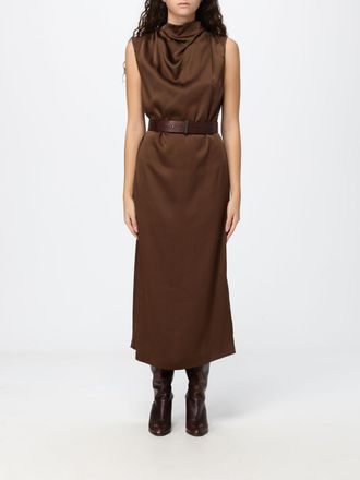 Brunello Cucinelli Robe fourreau midi sans manches en satin avec col montant drap&eacute; et ceinture