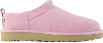 UGG Ugg, Femme, Chaussures, Rose, Taille: 39 EU Classic Micro Bottes &agrave; cheville